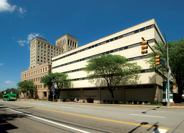 LG Realty Advisors - Commercial Real Estate Development - Homepage